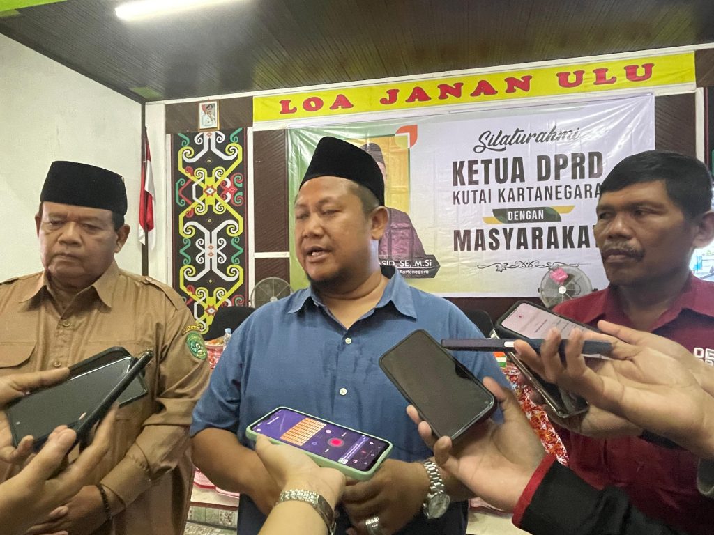 Ketua DPRD Kukar Abdul Rasid Serukan Penataan Sungai Tenggarong - KORAN ... Ketua DPRD Kukar Abdul Rasid Serukan Penataan Sungai Tenggarong - KORAN ...